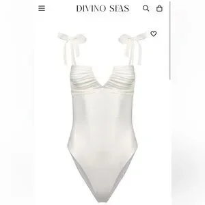 Divino Seas | Swim | Nwt Divino Seas Cute Natala Pearly White ...